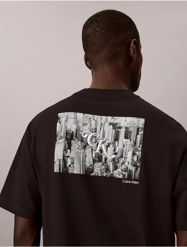 Calvin Klein Relaxed Block Script Logo Tee - Black
