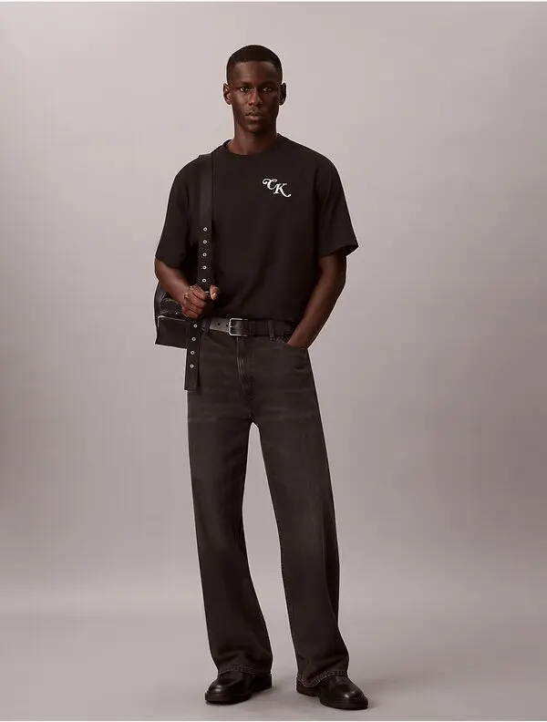 Calvin Klein Relaxed Block Script Logo Tee - Black