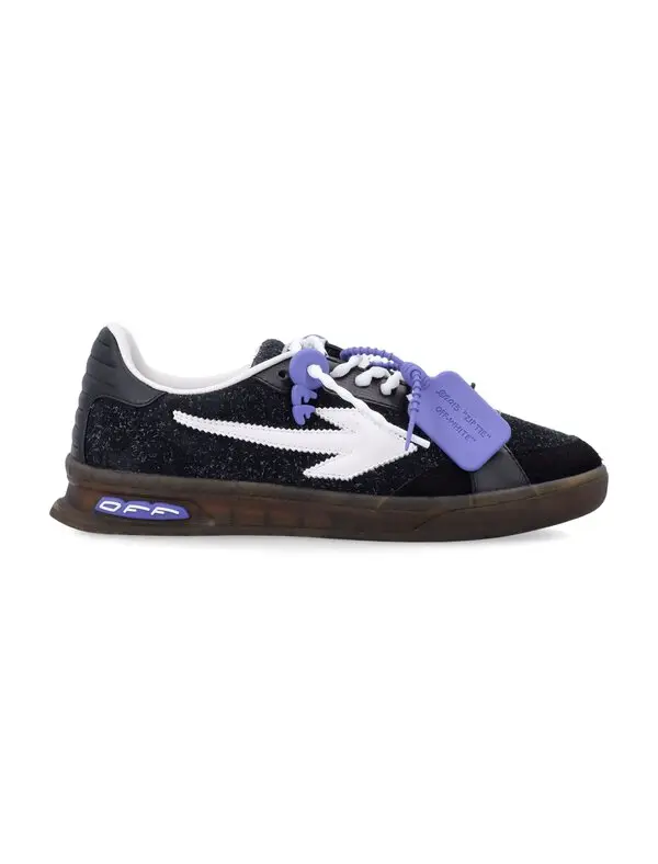 Off-White Low-top Sneaker With Arrow Detail - Nero
