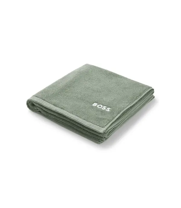 BOSS Cotton Bath Towel With Contrast Embroidered Logo - Dark Green