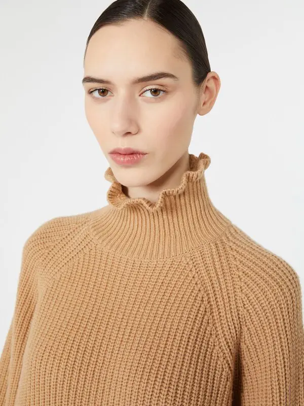 Max Mara Relaxed-cut Wool And Cashmere Sweater