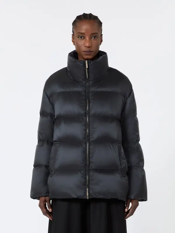 Max Mara Roomy Puffer Jacket In Water-repellent Plain-weave Fabric