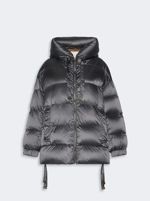 Max Mara Roomy Hooded Puffer Jacket In Water-repellent Plain-weave Fabric