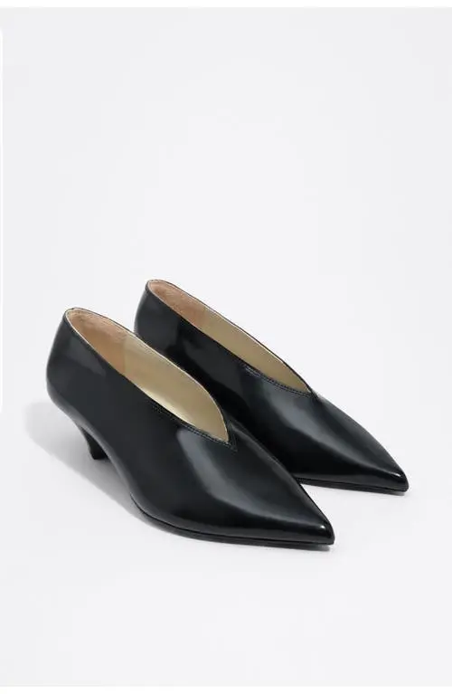 Bimba Y Lola Leather Mid-heel Court Shoe