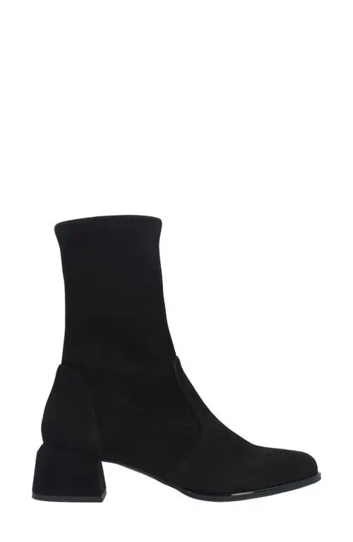L'AMOUR DES PIEDS Nyvani Bootie - Black