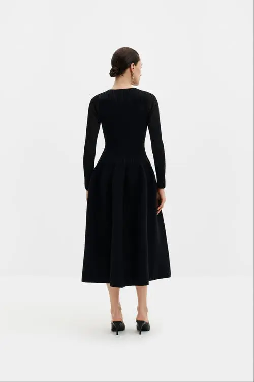 MALINA Elona Voluminous Knitted Midi Dress