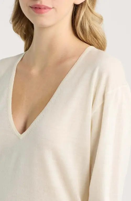 REFORMATION Micah V-neck Sweater - Cream