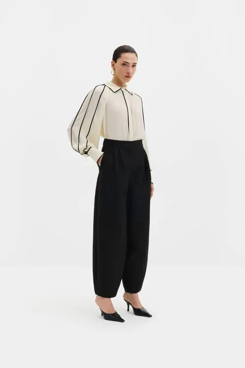 MALINA Bea Contrast Edge Chiffon Blouse