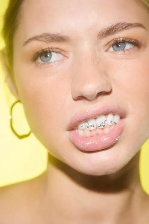 NEVER HAVE I EVER SHOP Classic Glam Diy Tooth Gem Kit
