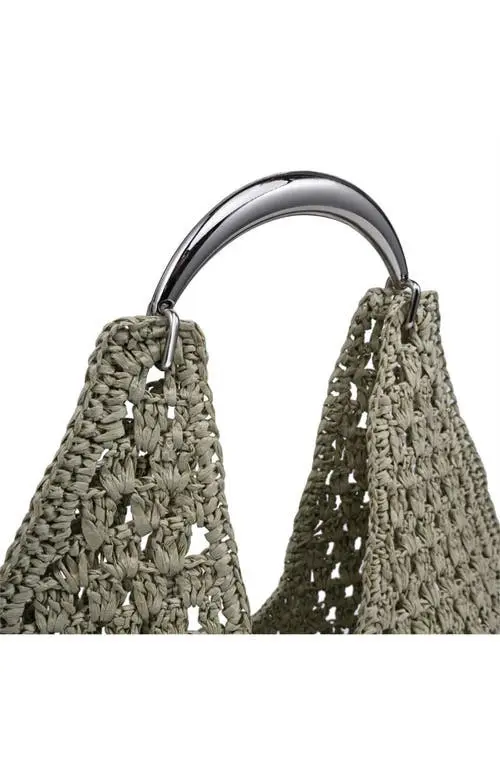 URBAN EXPRESSIONS Iris Hobo