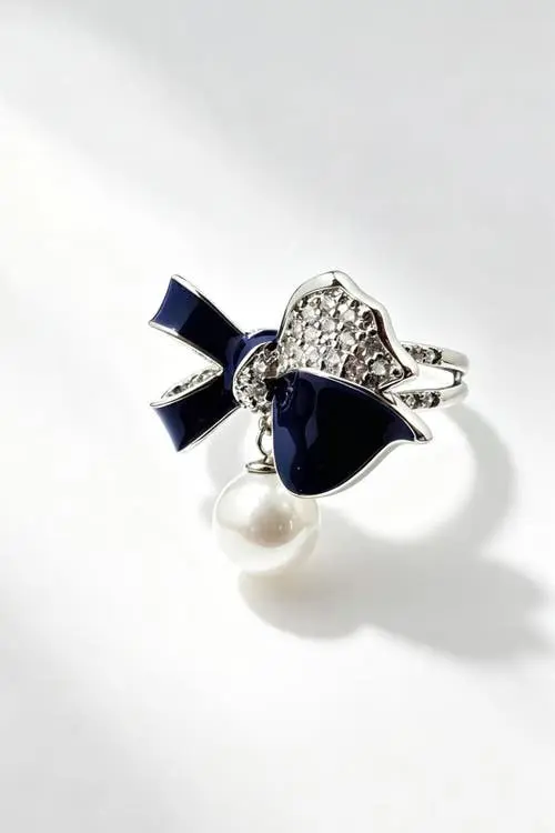 CLASSICHARMS Butterfly Pearl Drop Ring - Silver/blue