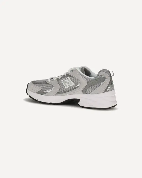 NEW BALANCE 530 Sneakers