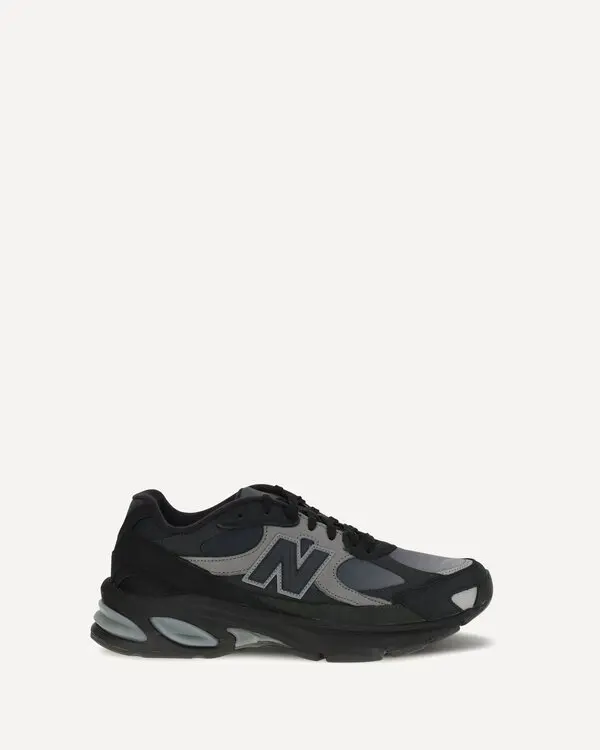 NEW BALANCE 2010 Sneakers - Black