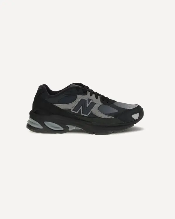NEW BALANCE 2010 Sneakers