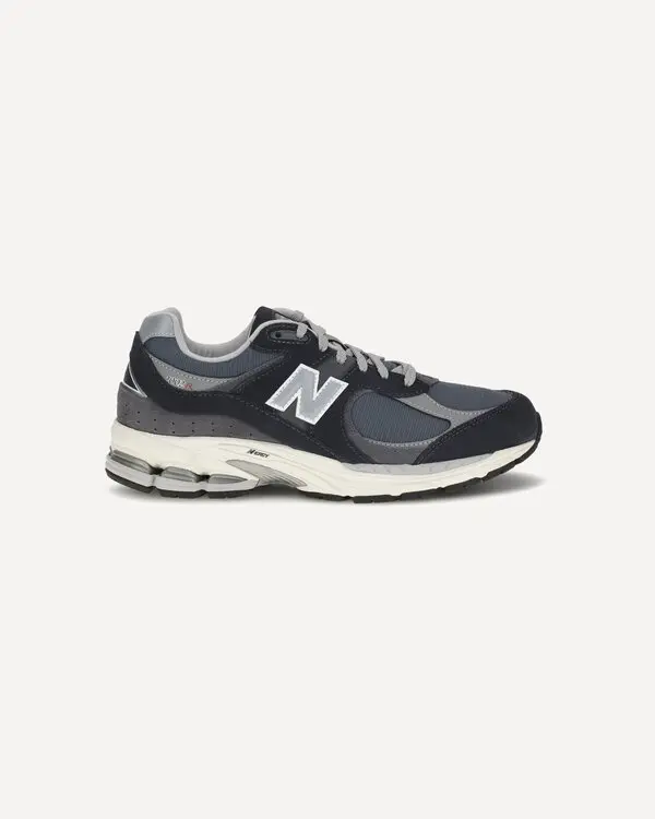 NEW BALANCE 2002m Sneakers