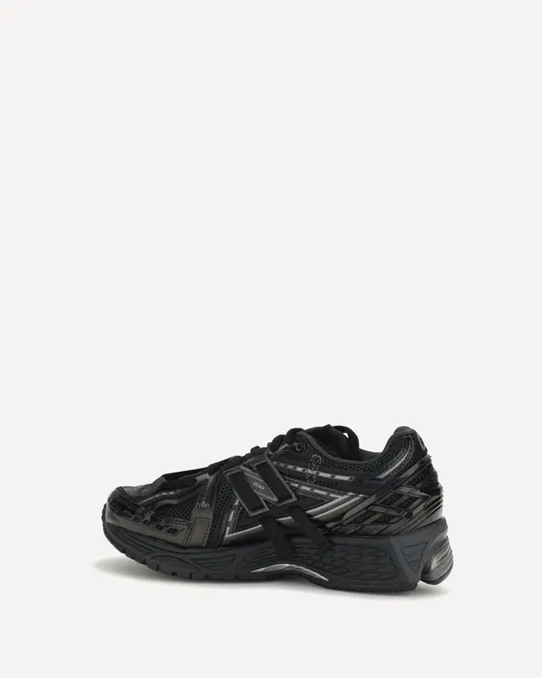 NEW BALANCE 1906a Sneakers