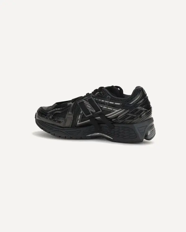 NEW BALANCE 1906a Sneakers