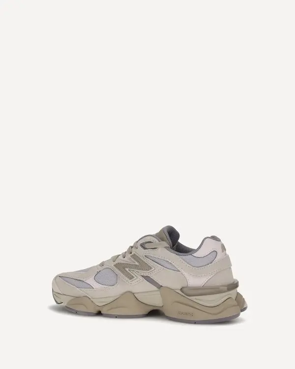 NEW BALANCE 9060 Sneakers