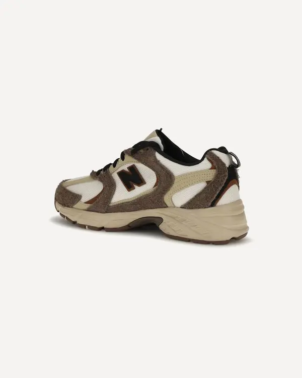 NEW BALANCE 530 Sneakers