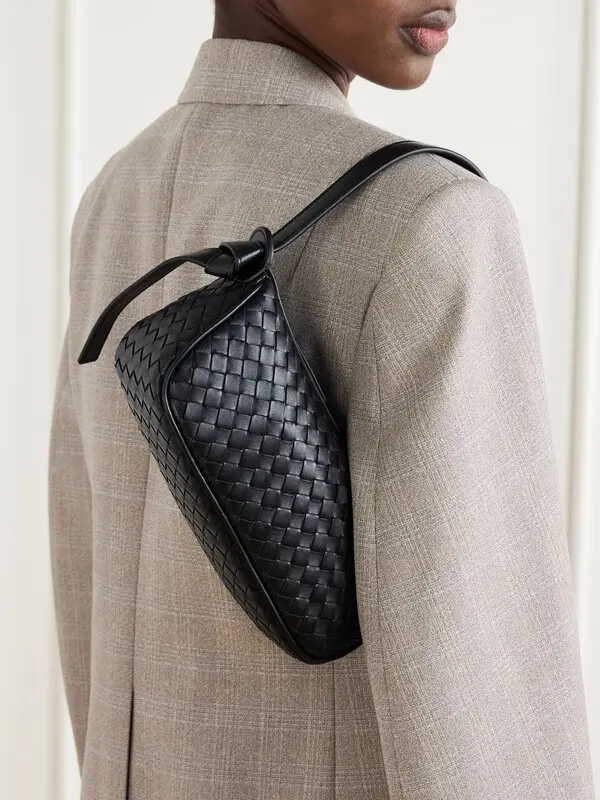 Bottega Veneta Intrecciato 19 Leather Shoulder Bag - Black