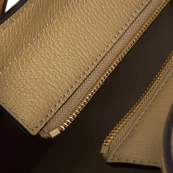 Michael Kors Minimalist Shoulder Bag