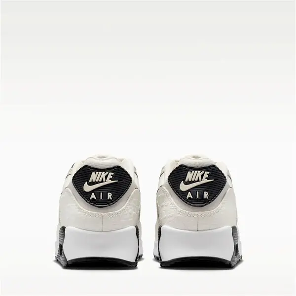 Nike Retro Casual Sneakers