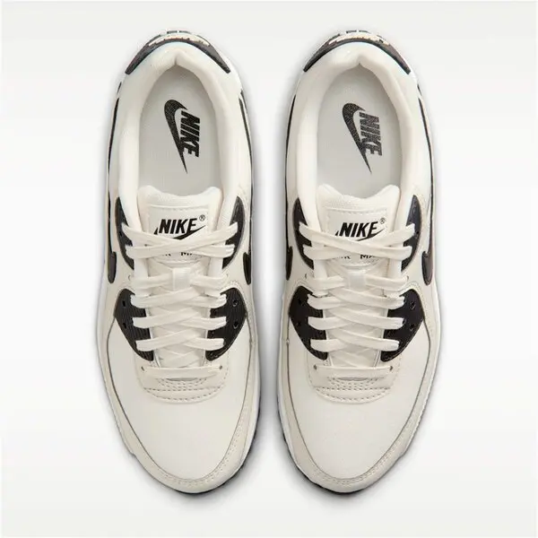 Nike Retro Casual Sneakers
