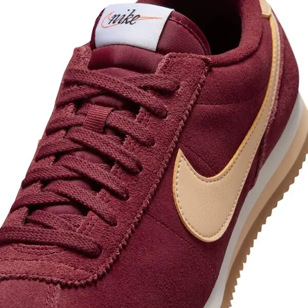 Nike Vintage Minimalist Casual Shoes