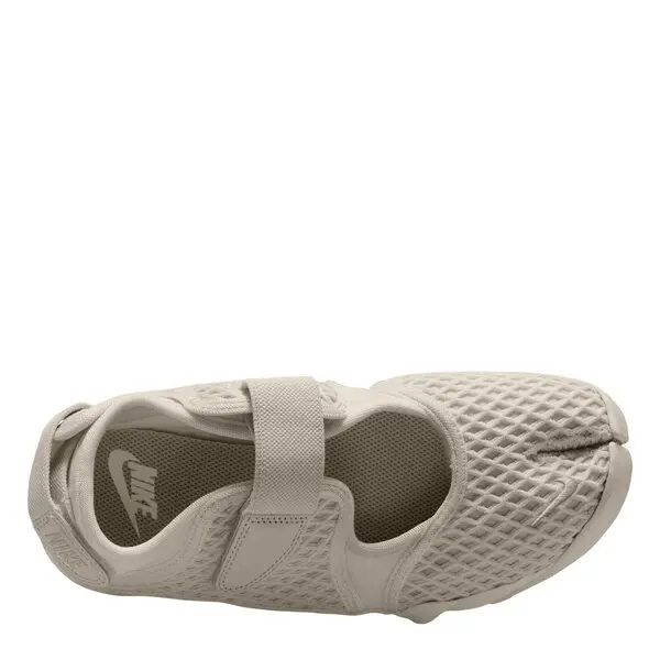 Nike Mesh Casual Shoes