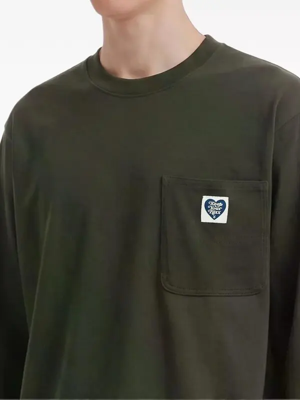 FINGERCROXX Logo-patch Chest-pocket T-shirt