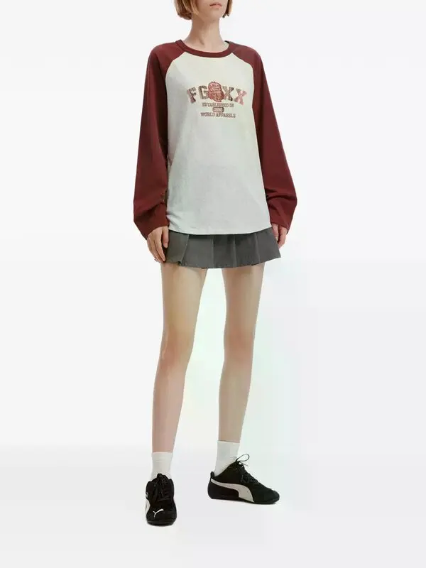 FINGERCROXX Logo-print Raglan-sleeve T-shirt