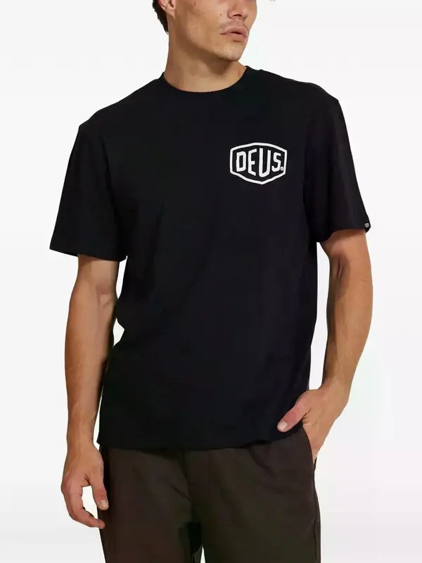 Deus Ex Machina Milano Adress Graphic-print Logo-patch T-shirt