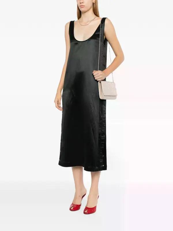 Rene Caovilla Crystal-embellished Chain-strap Clutch Bag