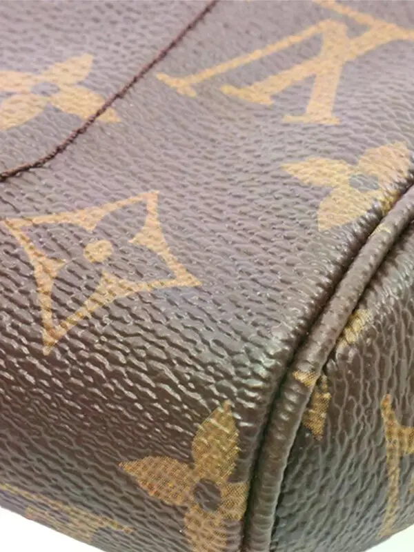 LOUIS VUITTON 2015 Monogram Favorite Pm Satchel