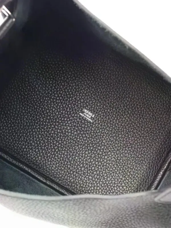 Hermès 2019 Clemence Picotin Lock 22 Handbag