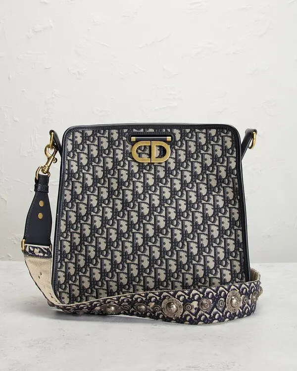 FWRD RENEW Dior Oblique Montaigne 30 Crossbody Bag