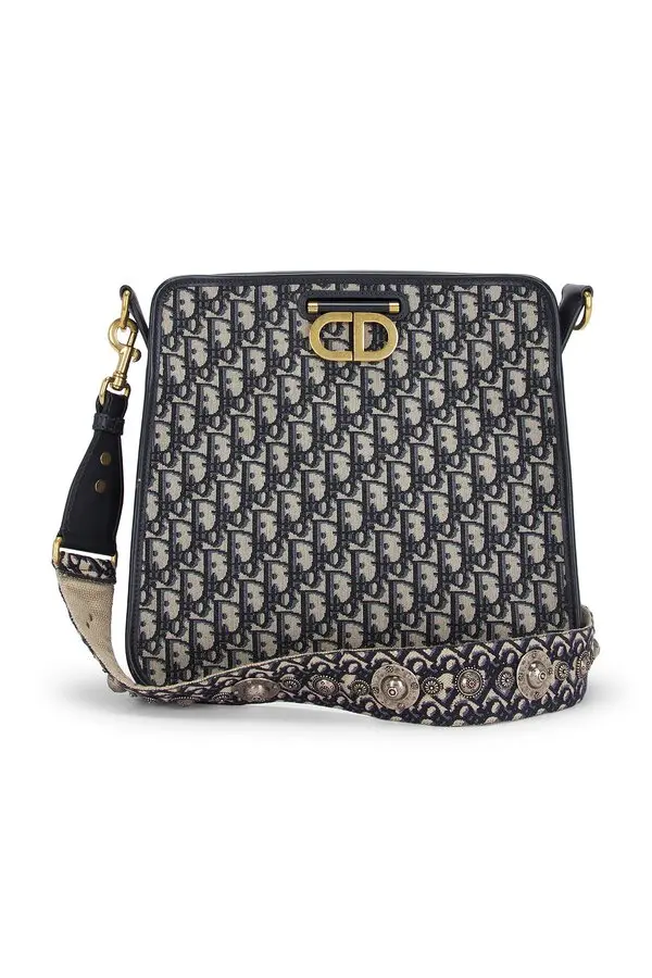 Dior Renew Oblique Montaigne 30 Crossbody Bag - Blue