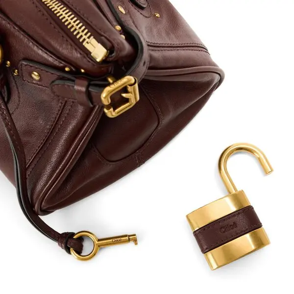 Chloé Leather Shoulder Bag With Lock Detail