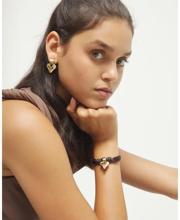 UNODE50 Silk-effect Thread Blend Bracelet With Beige Leather And Heart Detail