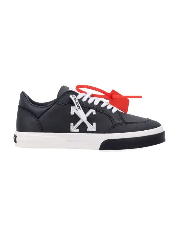 Off-White Low-top Leather Sneakers With Zip Tie Tag - Nero