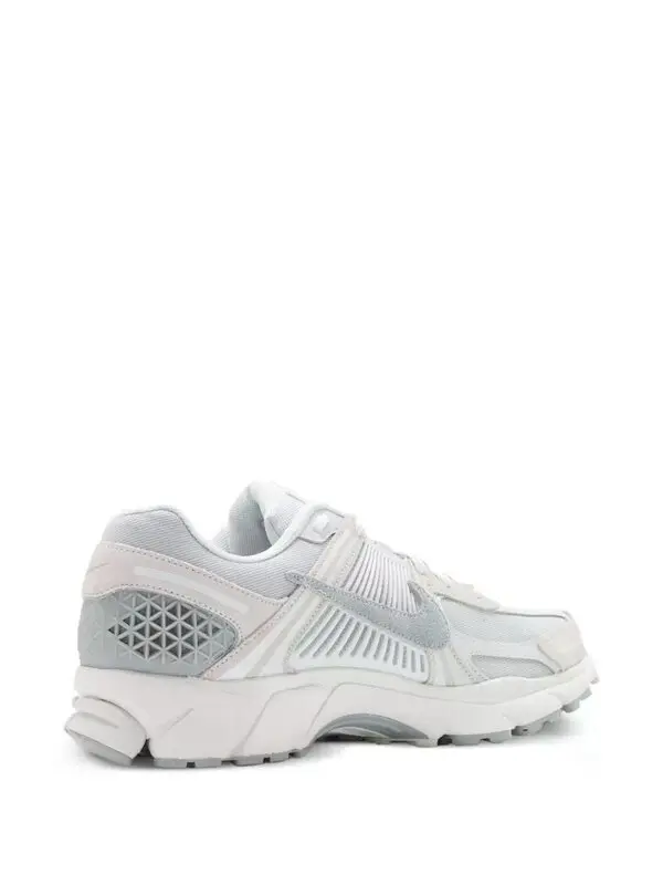 Nike Zoom Vomero 5 Se Sneakers - White