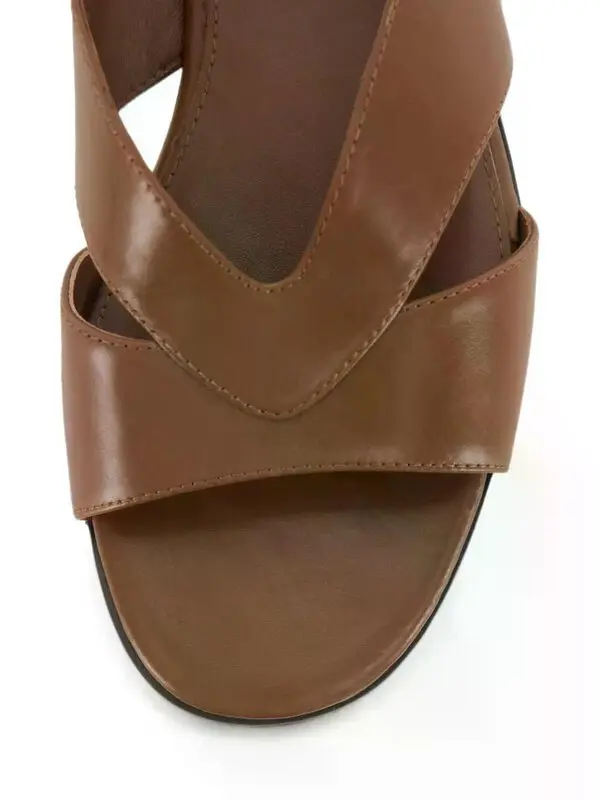 12 STOREEZ Erarta Crossover-strap Sandals