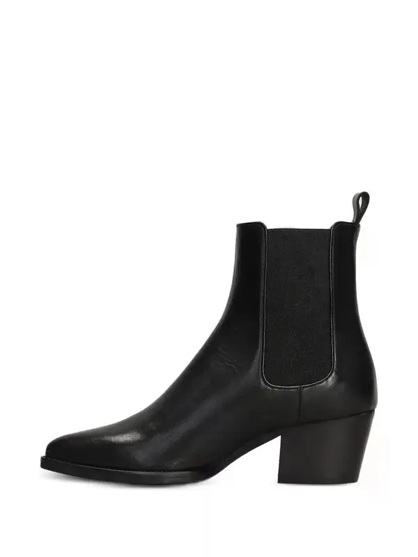 JULIE DEE Chelsea Boots