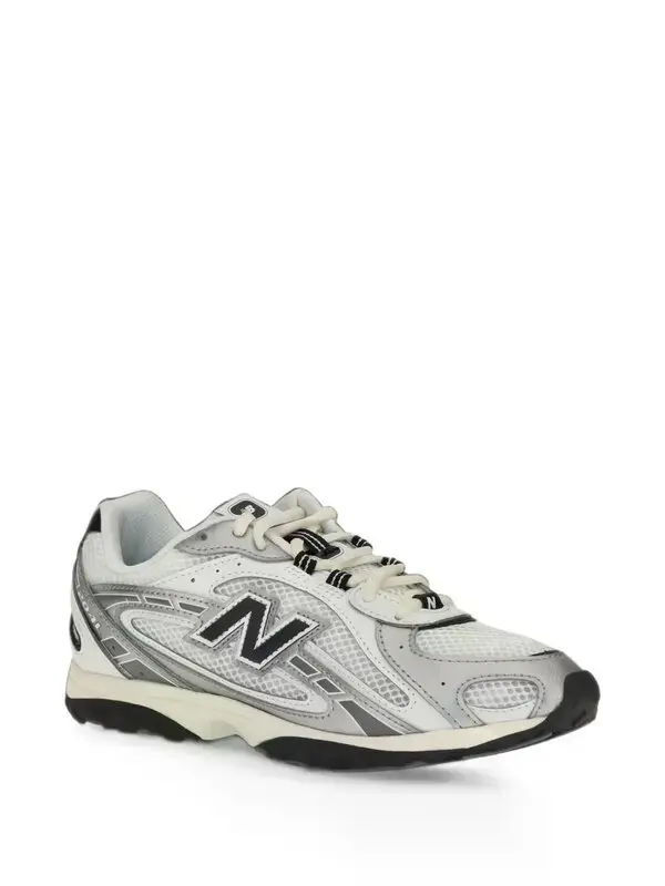 NEW BALANCE 204l Low Top Sneakers