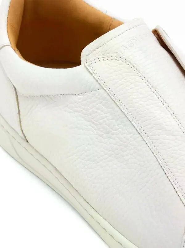 Magnanni Slip-on Sneakers