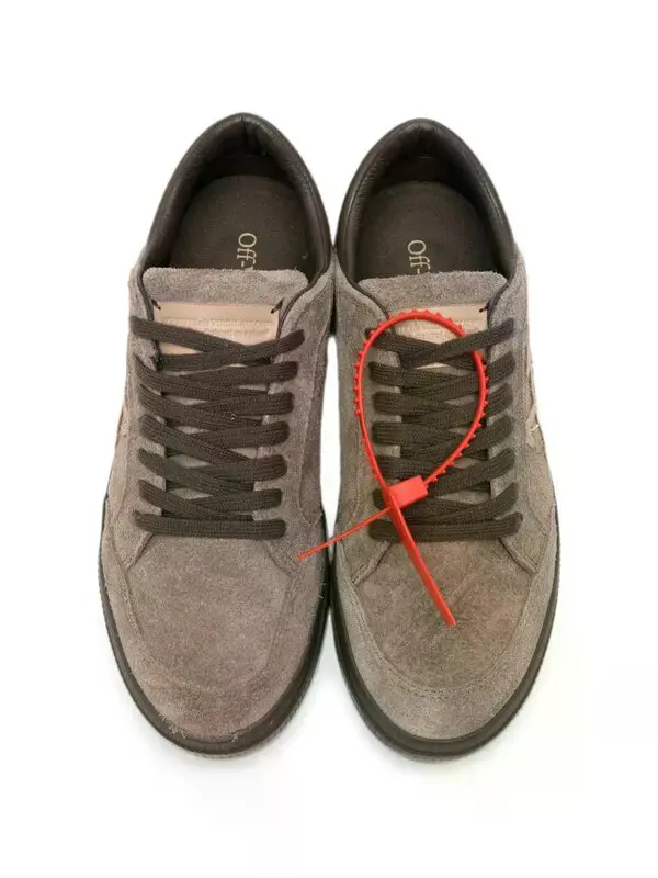 Off-White Low Vulcanized Sneakers