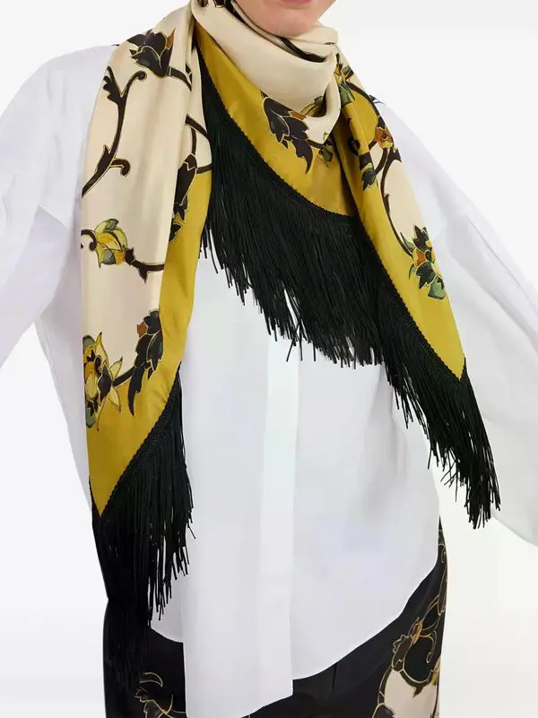 La DoubleJ Reversible Fringe Foulard 90