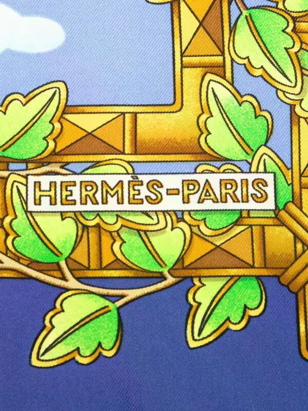 Hermès 1990-2000 United Nations Doves Of Peace Silk Scarf 90 Scarves - Blue
