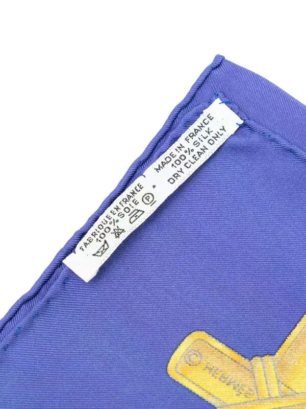 Hermès 1990-2000 United Nations Doves Of Peace Silk Scarf 90 Scarves - Blue