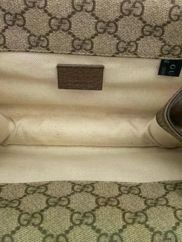 Gucci Gg Supreme Messenger Bag